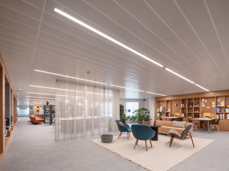 Spaces Cours Valmy - Bureaux flexibles en Coworking à Puteaux La Defense